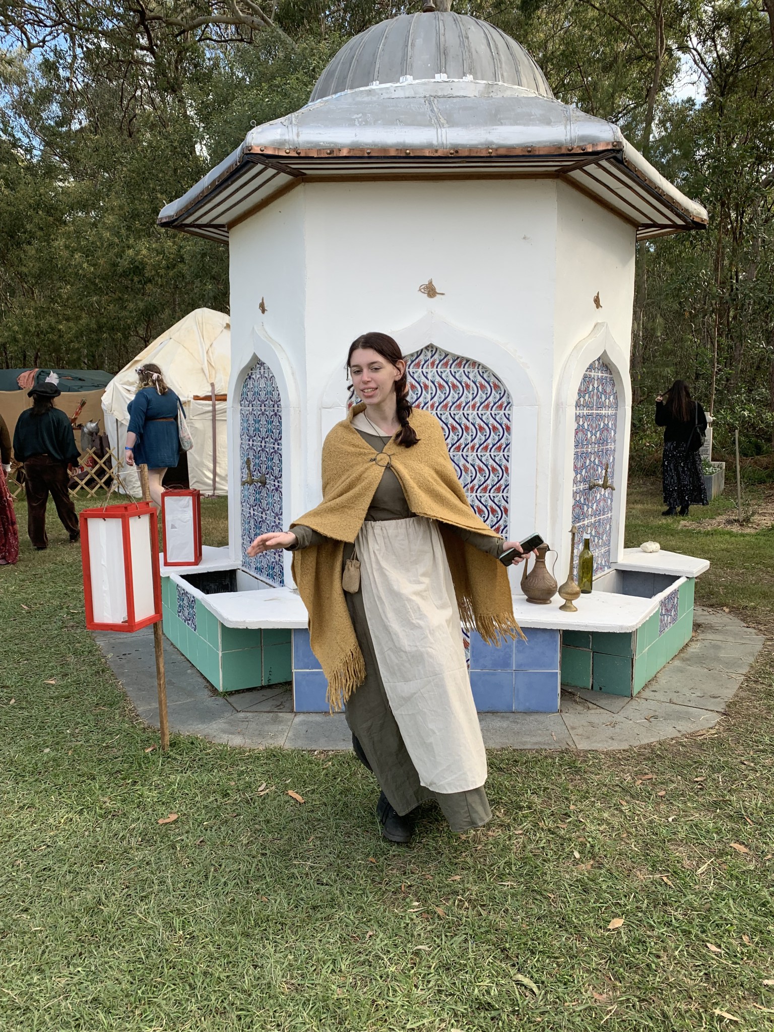 Simple 13th Century Kirtle – Medieval Musgrave